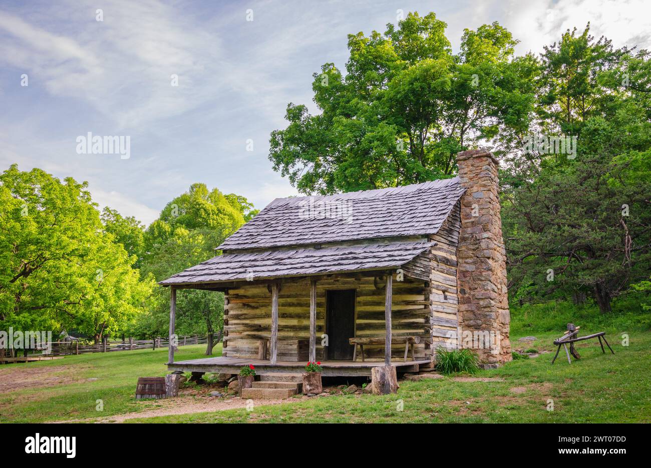 The Puckett Cabin at Blue Ridge Parkway, National Parkway and All ...