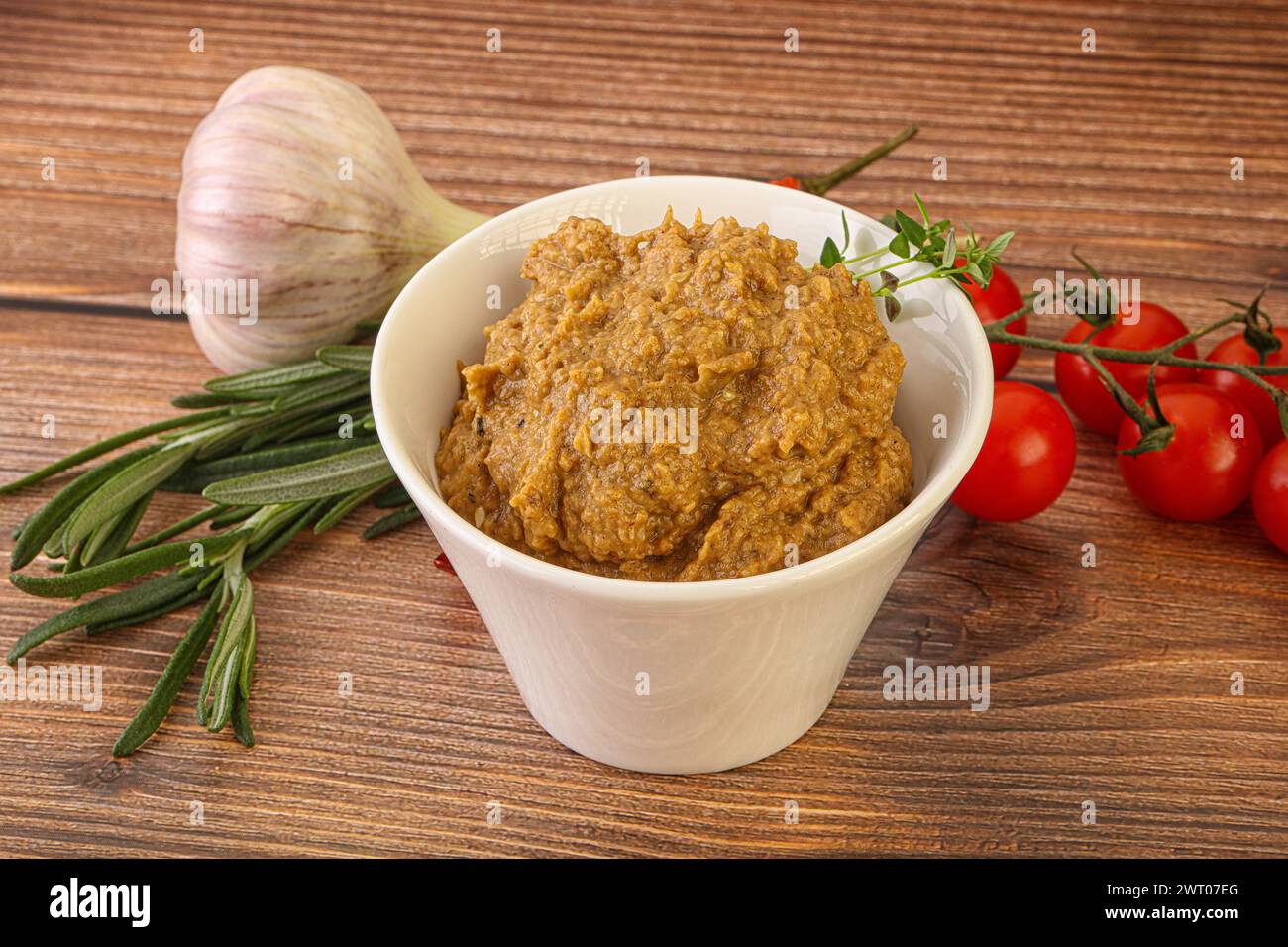 Jewish eggplant dip with olive oil Stock Photo - Alamy