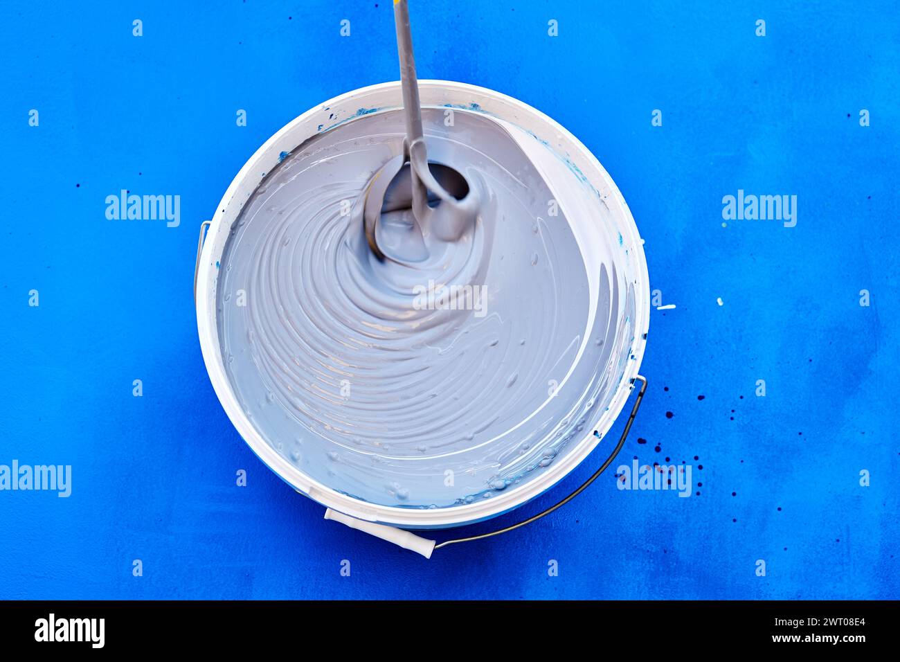 Paint mixer hi-res stock photography and images - Alamy