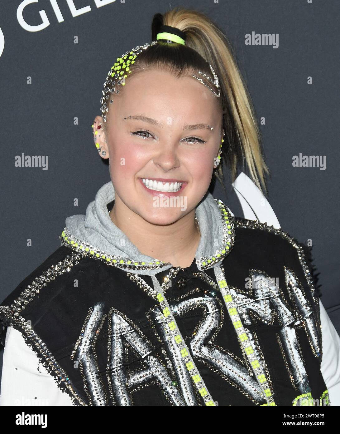 Los Angeles, USA. 14th Mar, 2024. JoJo Siwa arrives at the 35th Annual ...