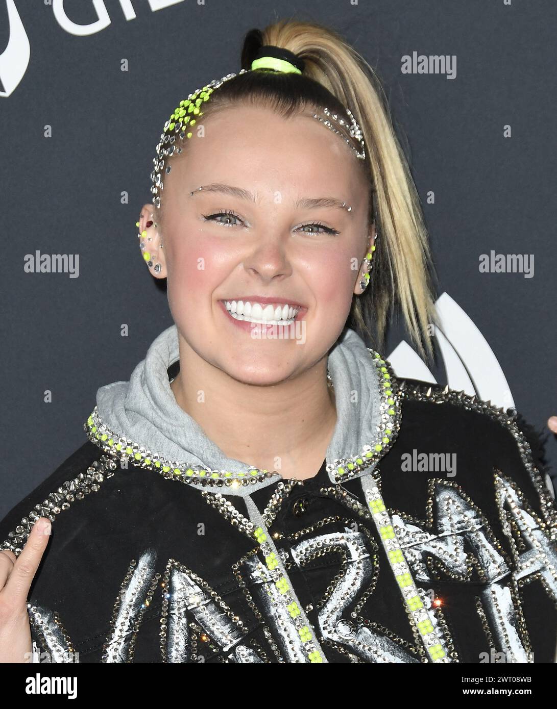 Los Angeles, USA. 14th Mar, 2024. JoJo Siwa arrives at the 35th Annual ...