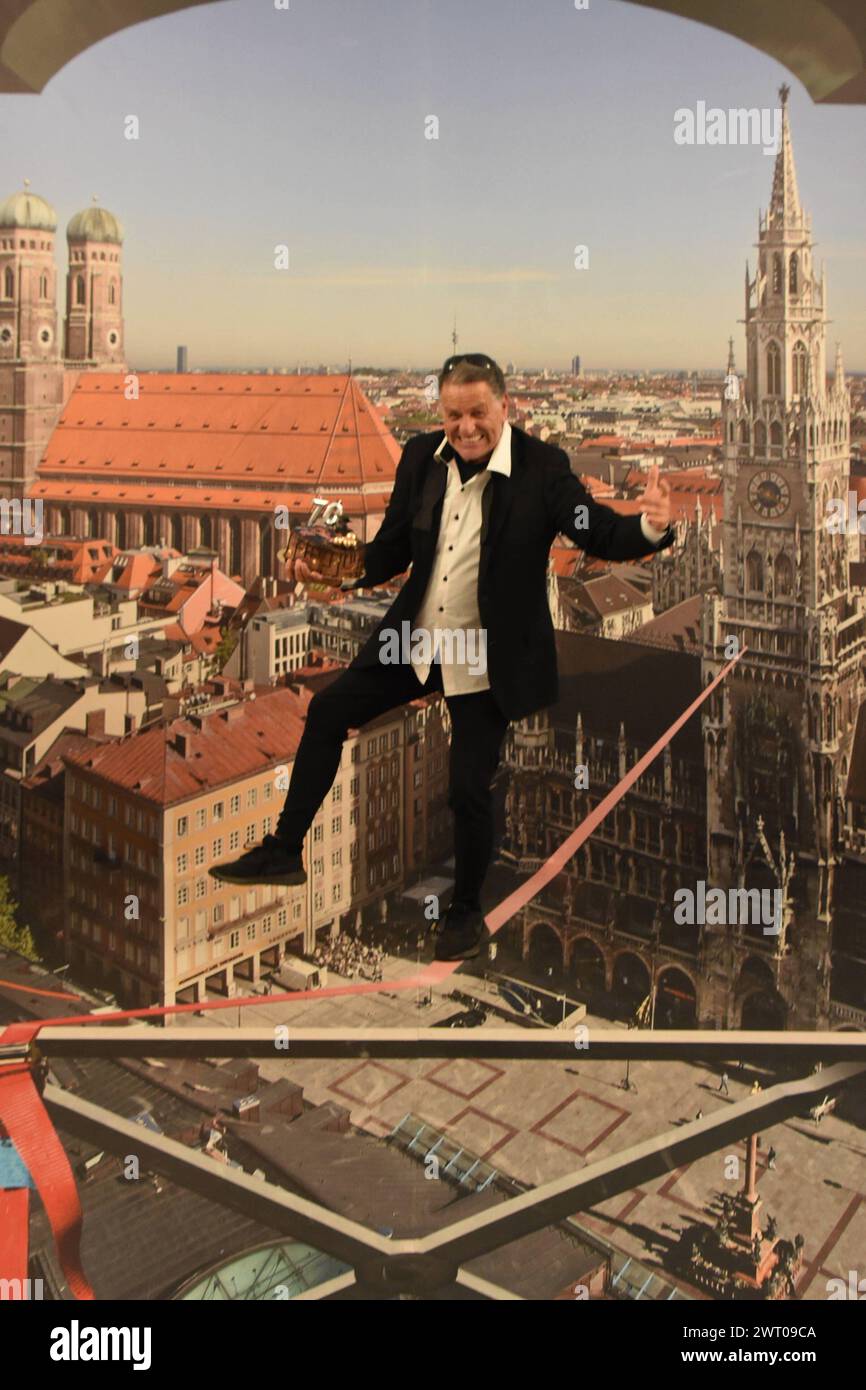 Ali Khan Moderator Muenchen 13.03.2024 Museum Magic Bavaria Muenchen *** Ali Khan Presenter ...