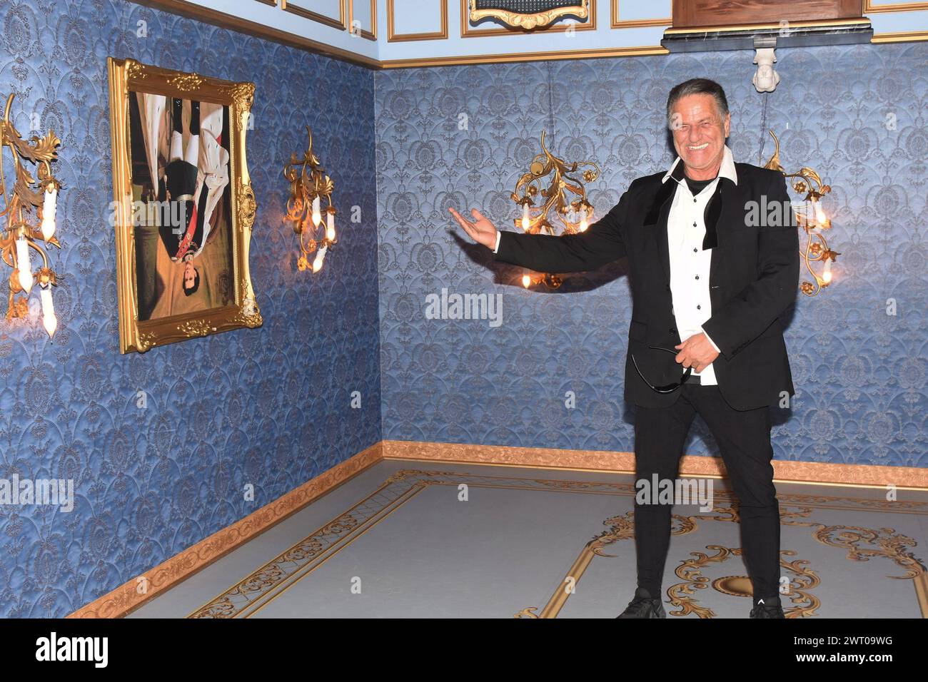 Ali Khan Moderator Muenchen 13.03.2024 Museum Magic Bavaria Muenchen *** Ali Khan Presenter ...