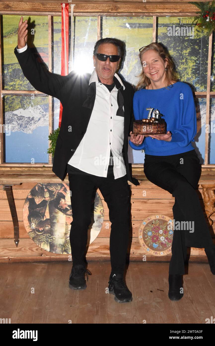 Ali Khan Moderator Verena Horbach Geschaeftsfuehrerin Magic Bavaria ...