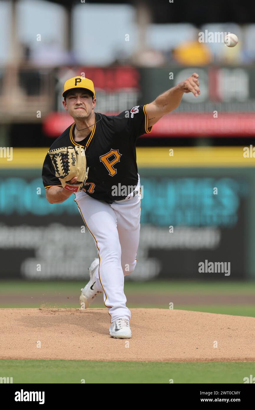 Bradenton, FL: Pittsburgh Pirates starting pitcher Marco Gonzales (27 ...