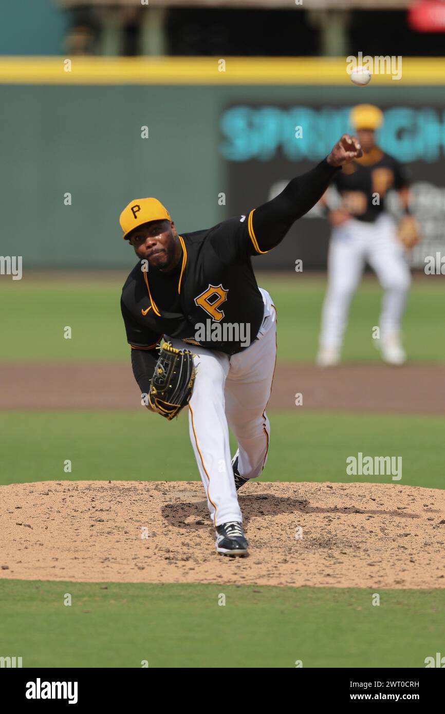 Bradenton, FL: Pittsburgh Pirates relief pitcher Aroldis Chapman (45 ...