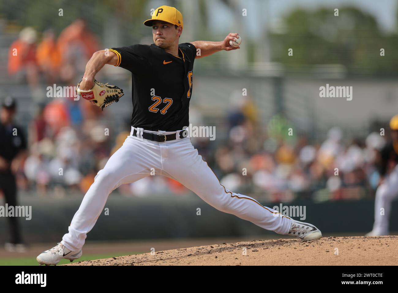 Bradenton, FL: Pittsburgh Pirates starting pitcher Marco Gonzales (27 ...