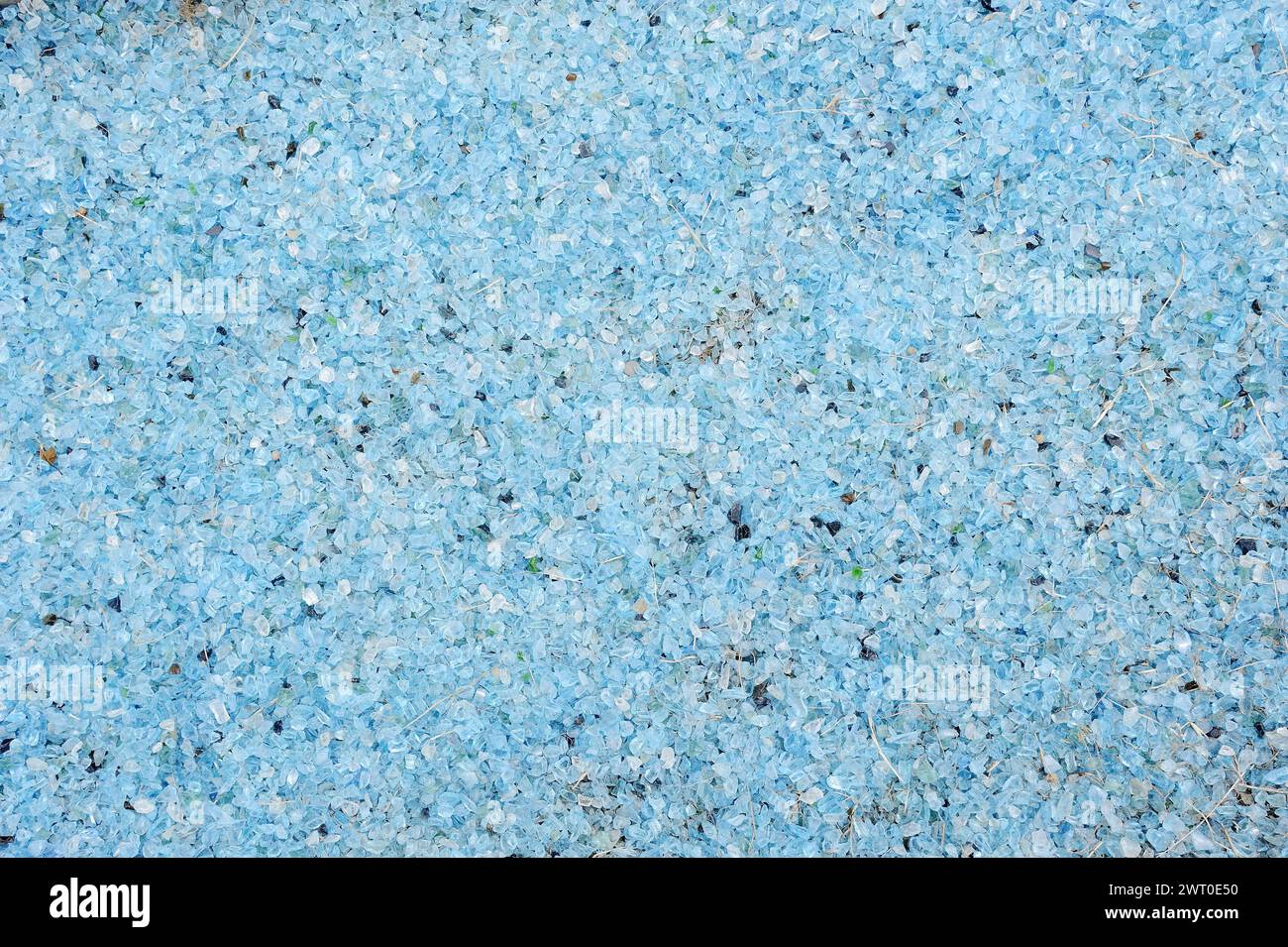 Glass gravel, glass chippings, broken glass, glass splinters Stock ...