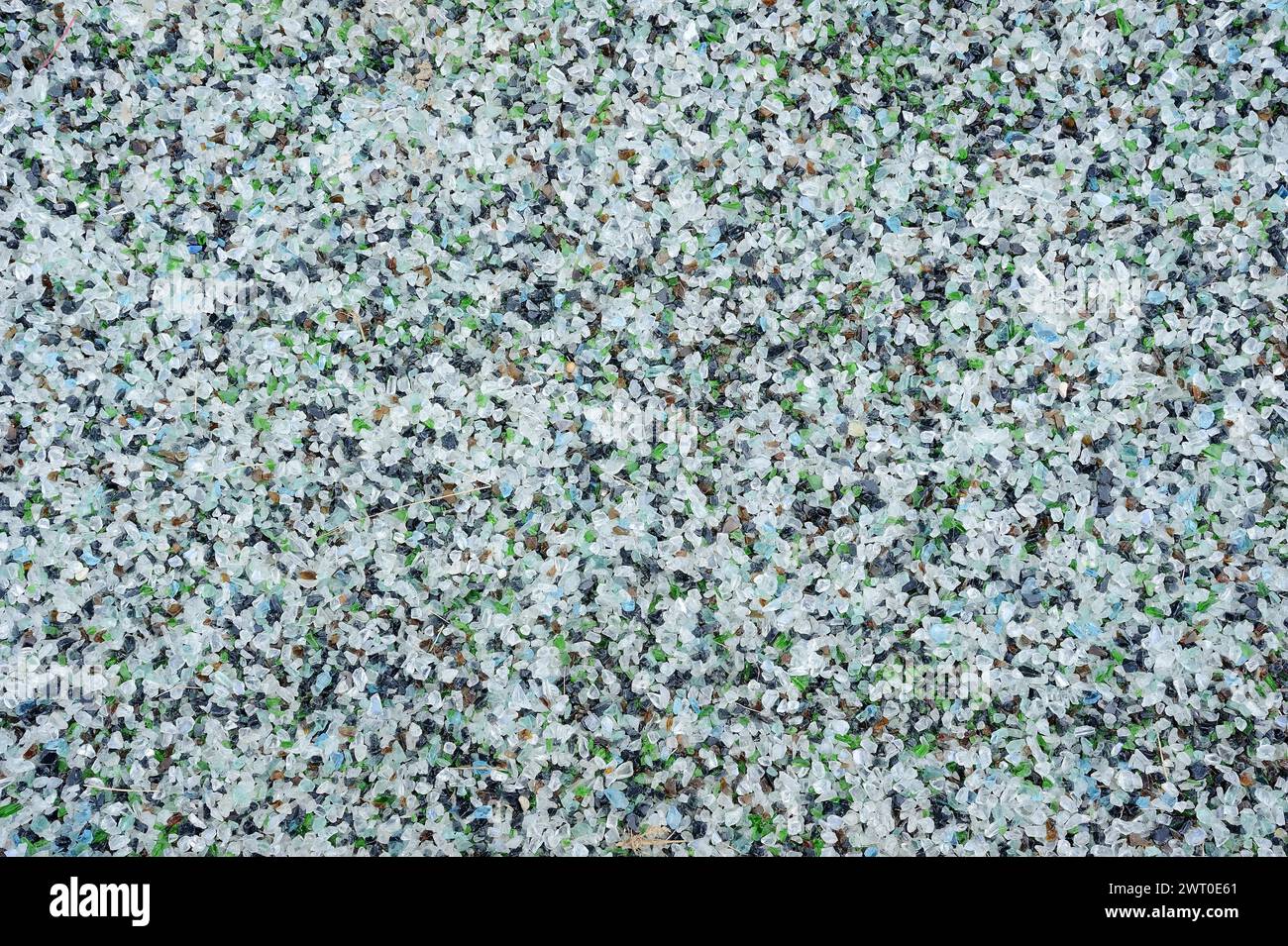 Glass gravel, glass chippings, broken glass, glass splinters Stock ...