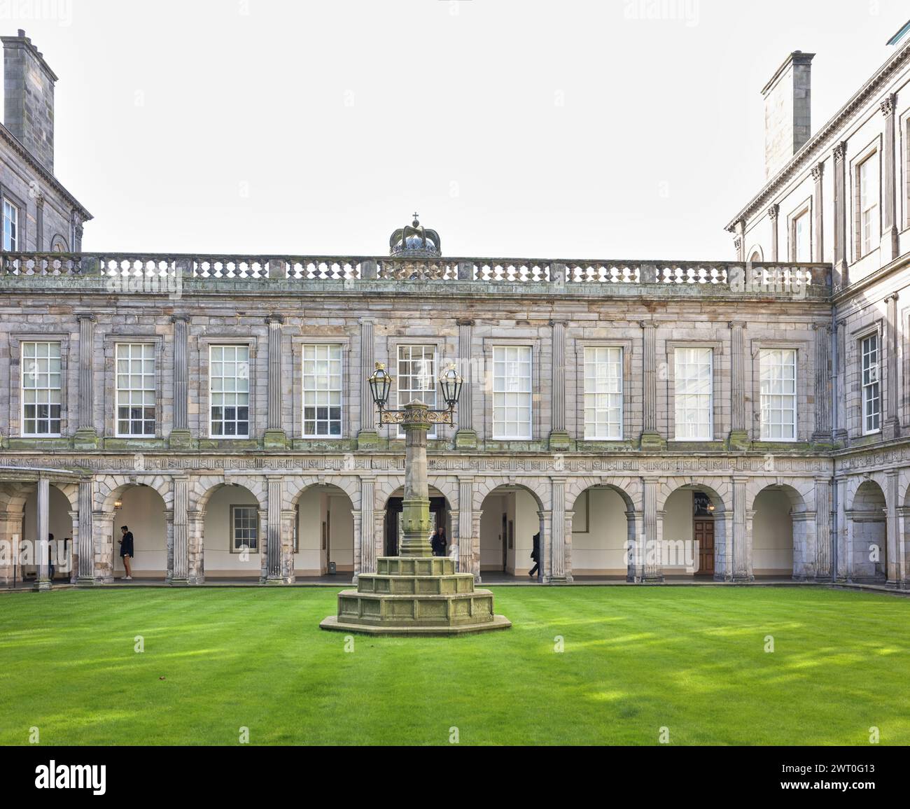 Courtyard at Holyrood palace (holyroodhouse), Edinburgh, home of the ...