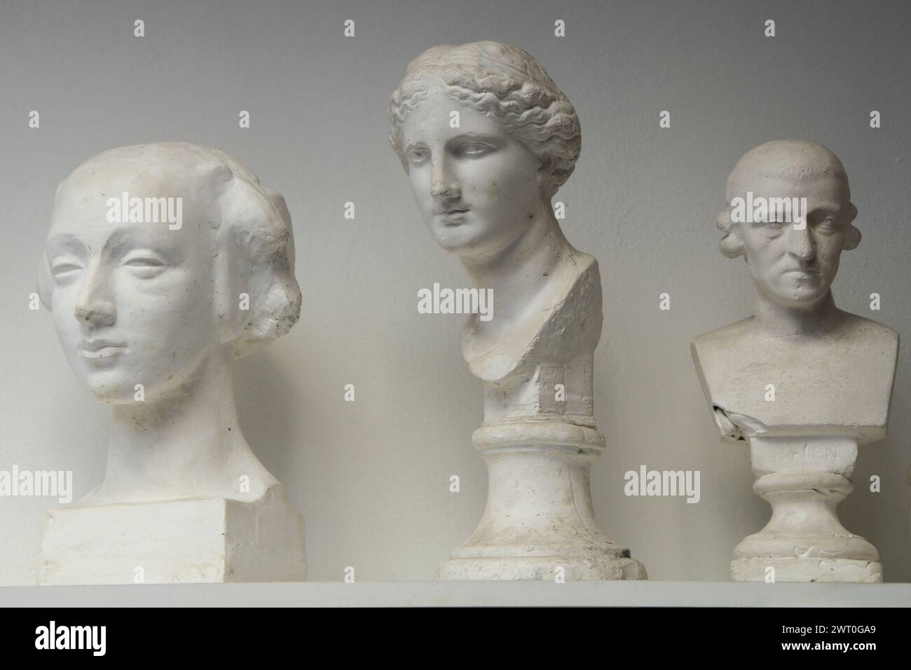 cast heads as nice artist background (for art education Stock Photo - Alamy