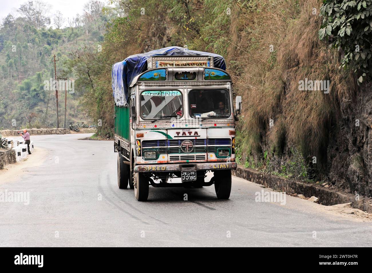 Nepal truck hi-res stock photography and images - Alamy