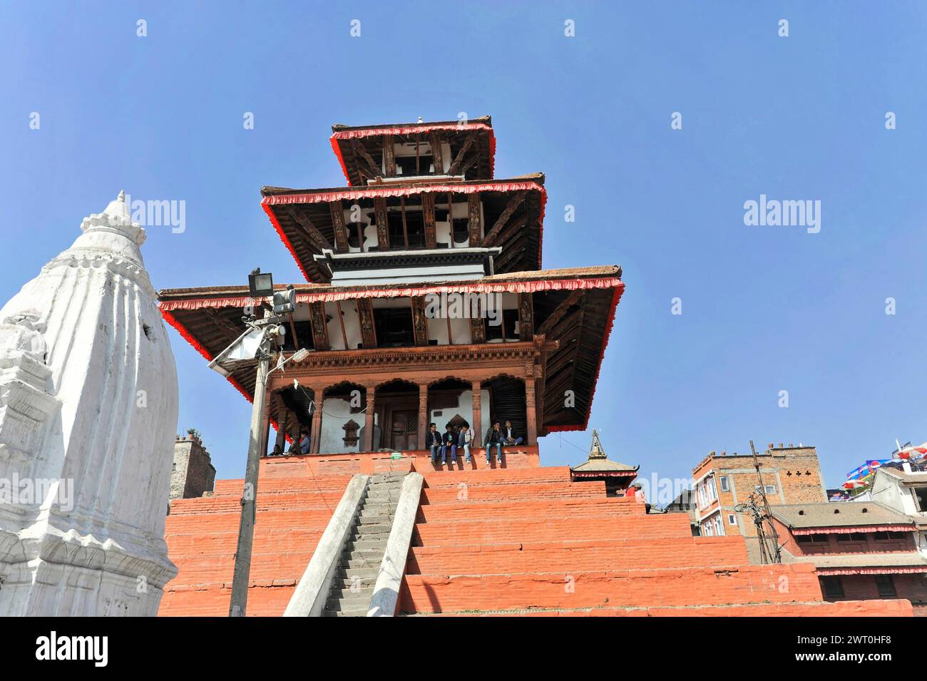 Traditional nepalese building hi-res stock photography and images - Alamy