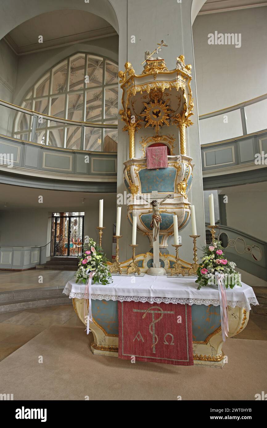 The altar of the crucifix hi-res stock photography and images - Alamy