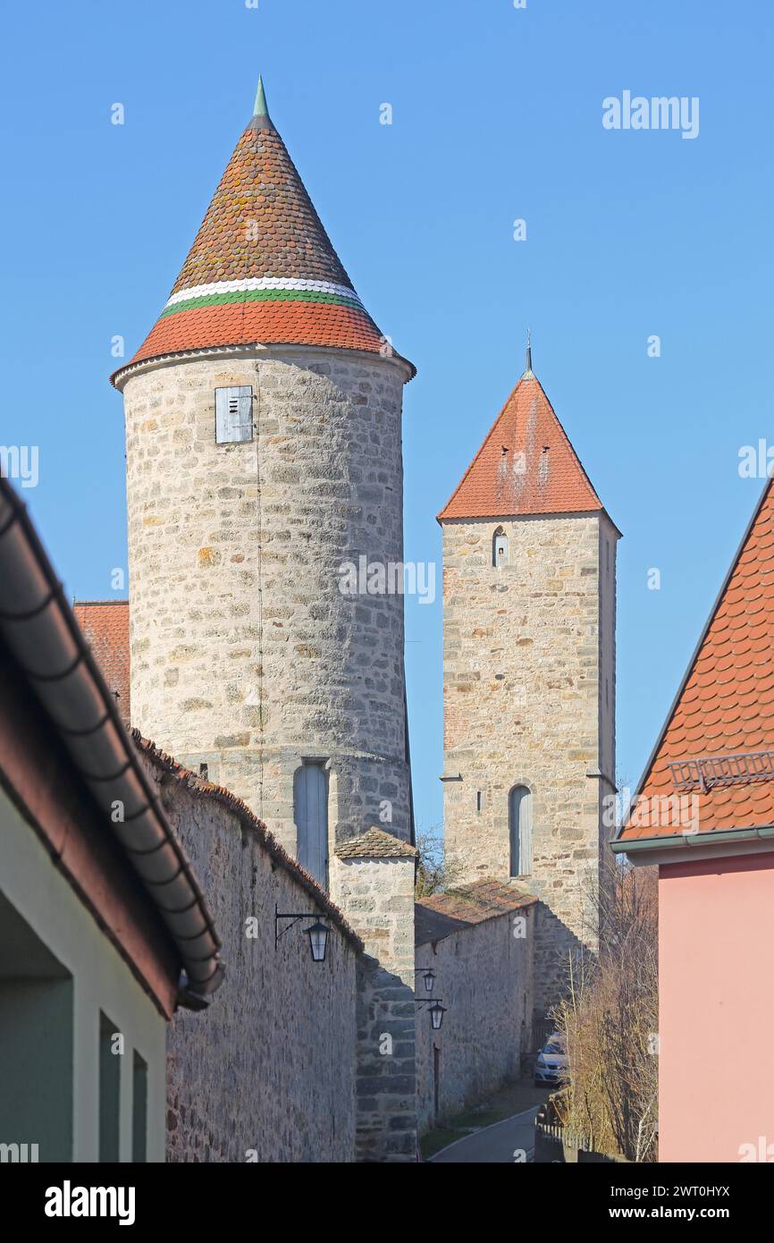 Round jug defence tower with historic town wall and square Hertelsturm ...