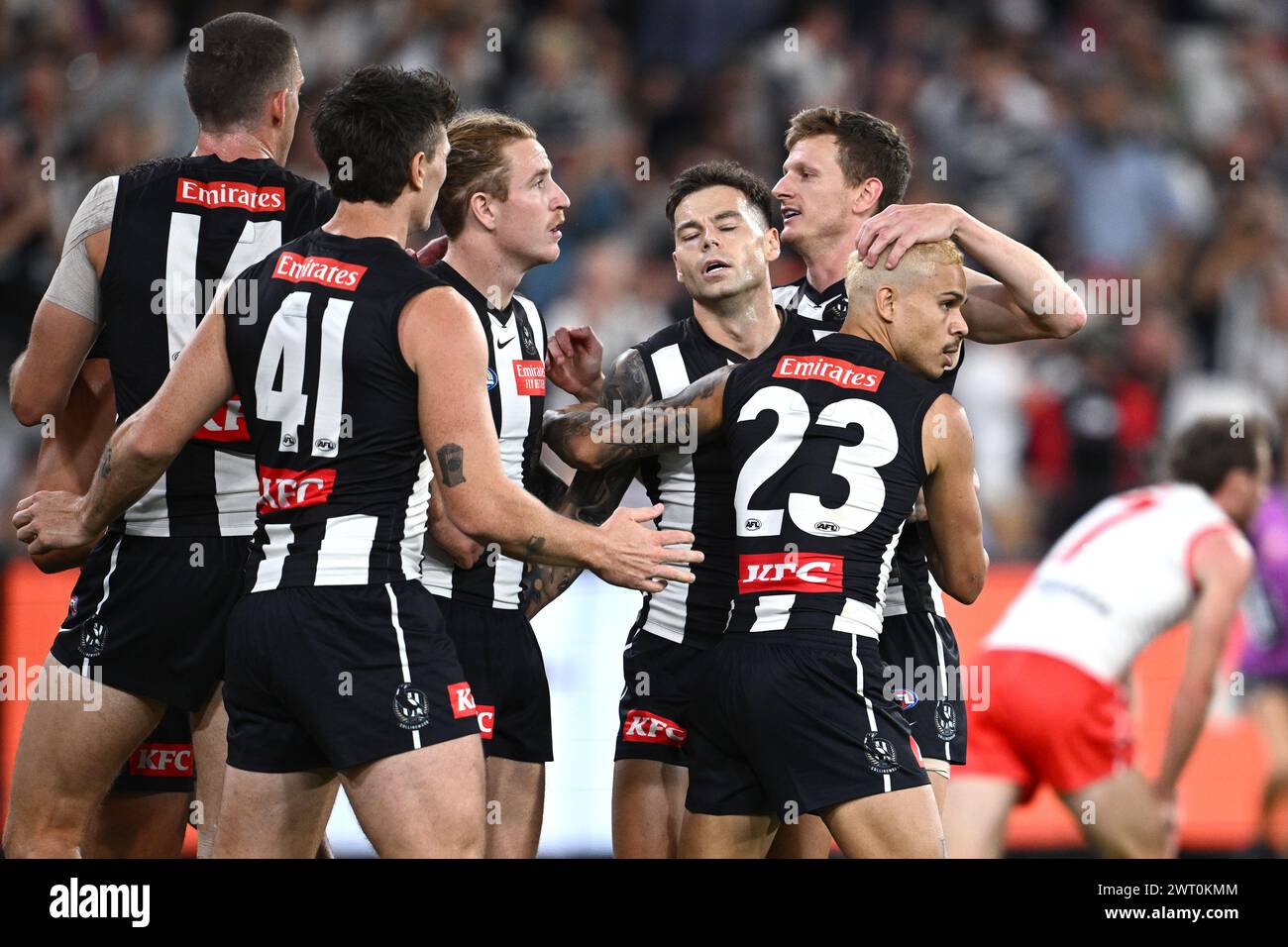 Melbourne, Australia. 15th Mar, 2024. Bobby Hill of Collingwood (right ...