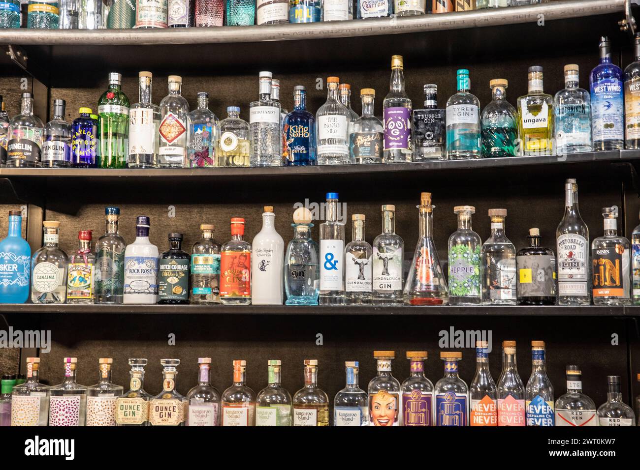 Gin bottles hi-res stock photography and images - Alamy