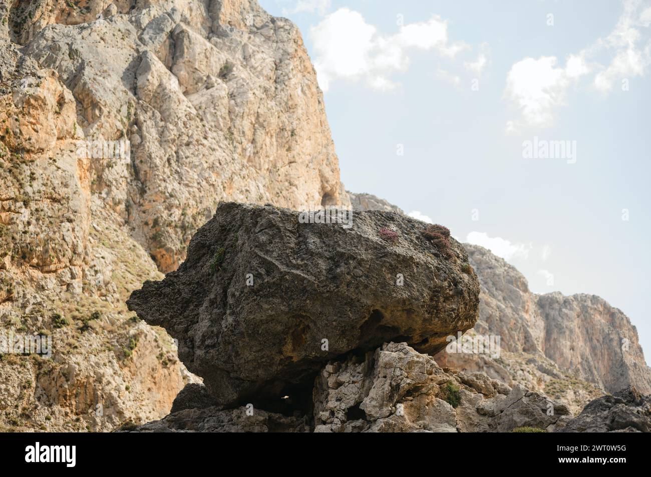 Rugged coastal area large hi-res stock photography and images - Alamy