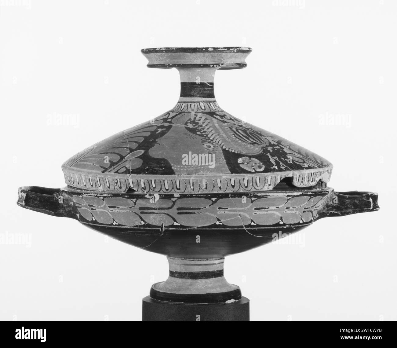 Inset rim hi-res stock photography and images - Alamy