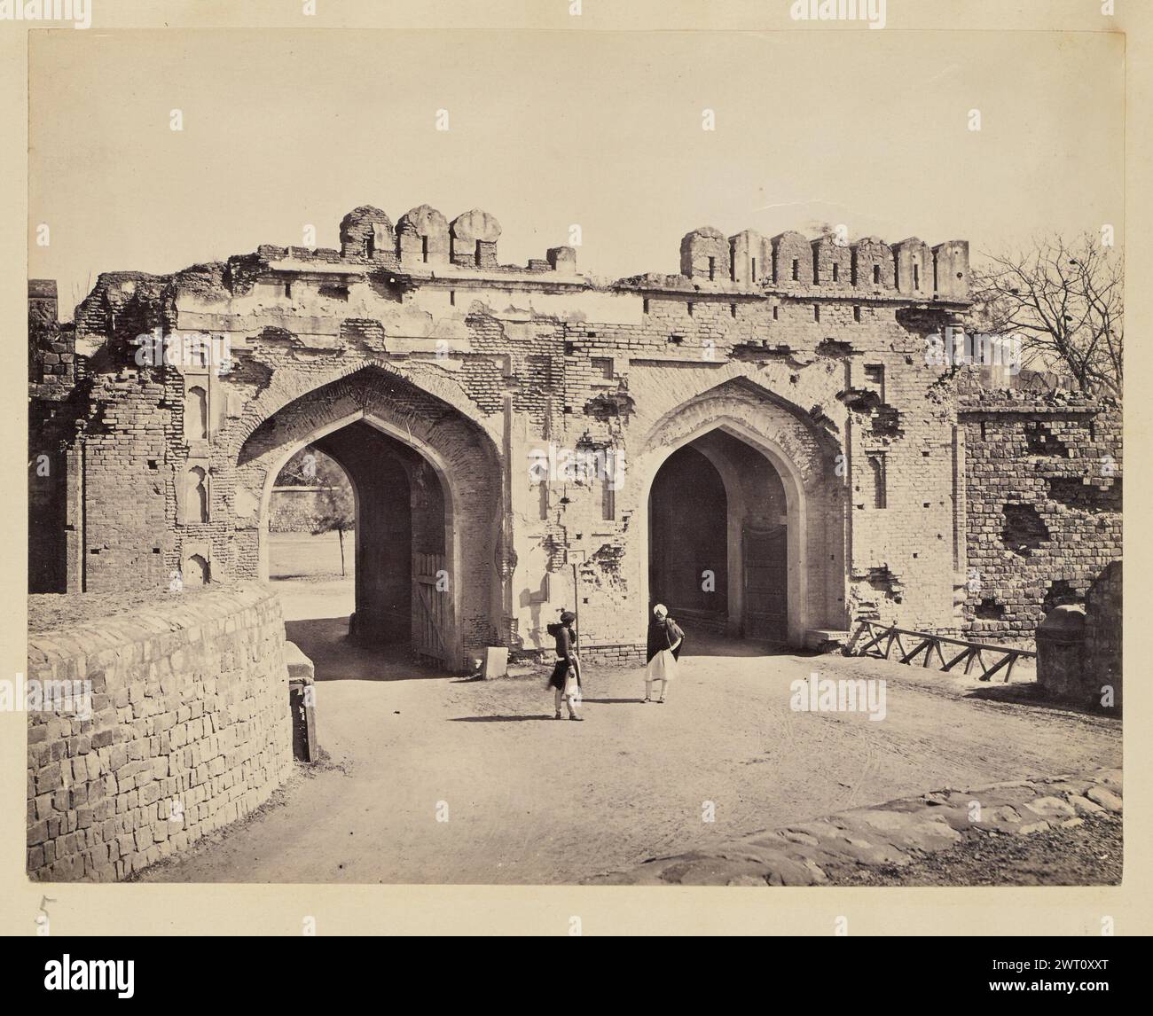 Kashmere Gate, Delhi. Francis Frith & Co., photographer 1850s–1890s ...