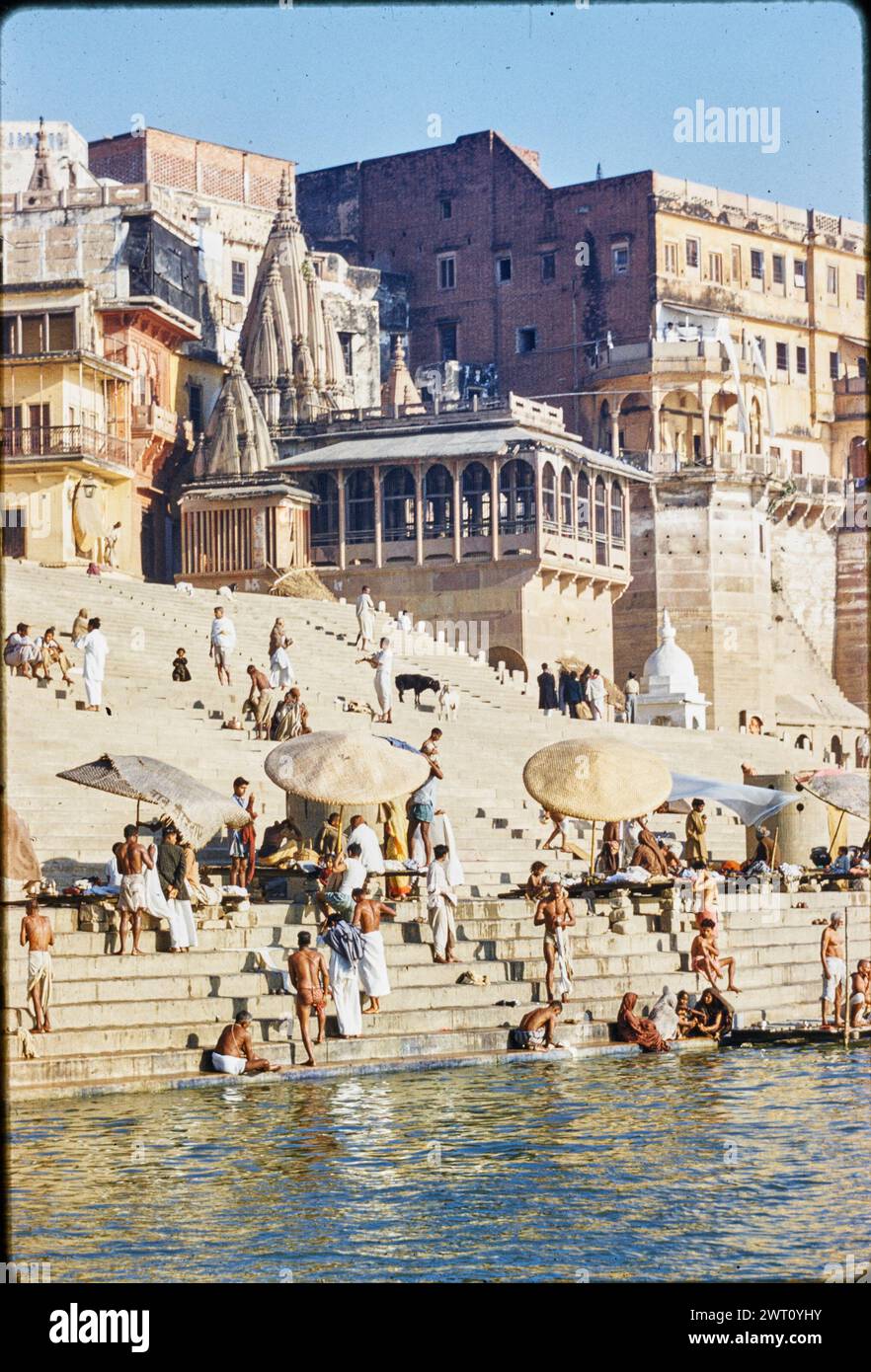 India Vārānasi Ghats on the Ganges River Unpublished image 1. Swaan ...