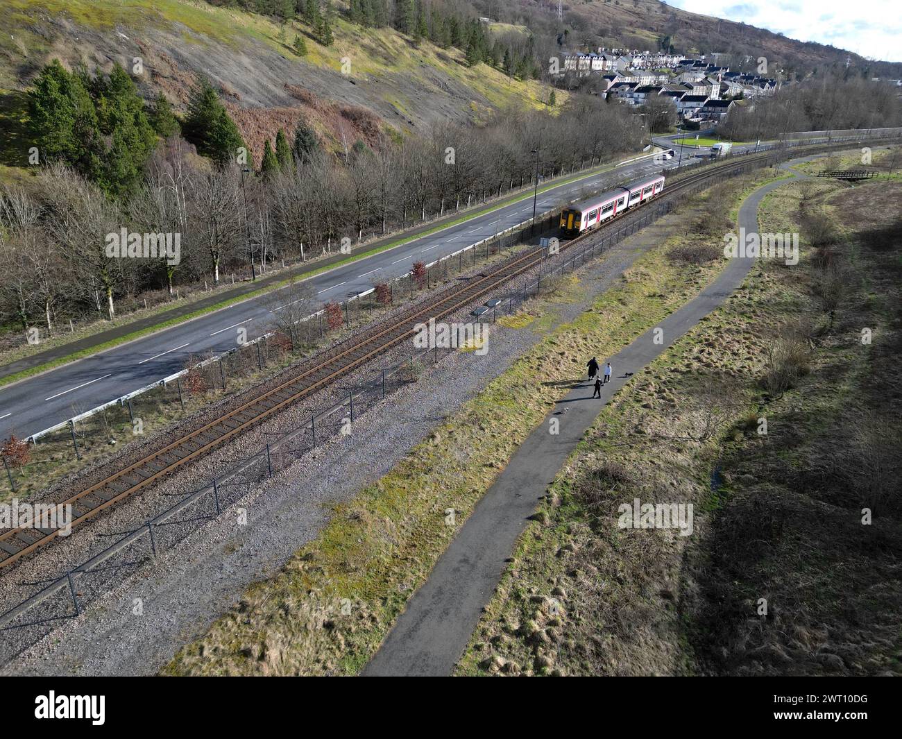 Transport For Wales Sprinter 150250 approaching Ebbw Vale Town Station ...