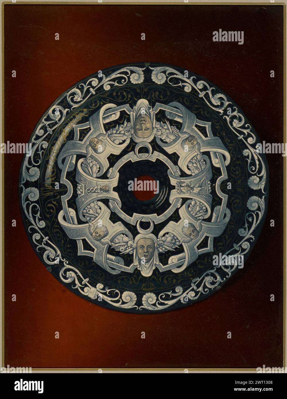 Plateau avec Ombilic Percé, revers. Léon Vidal, photographer (French ...