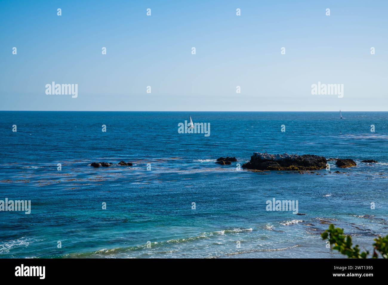 A beautiful overlooking view of nature in Laguna Beach, Californ Stock ...