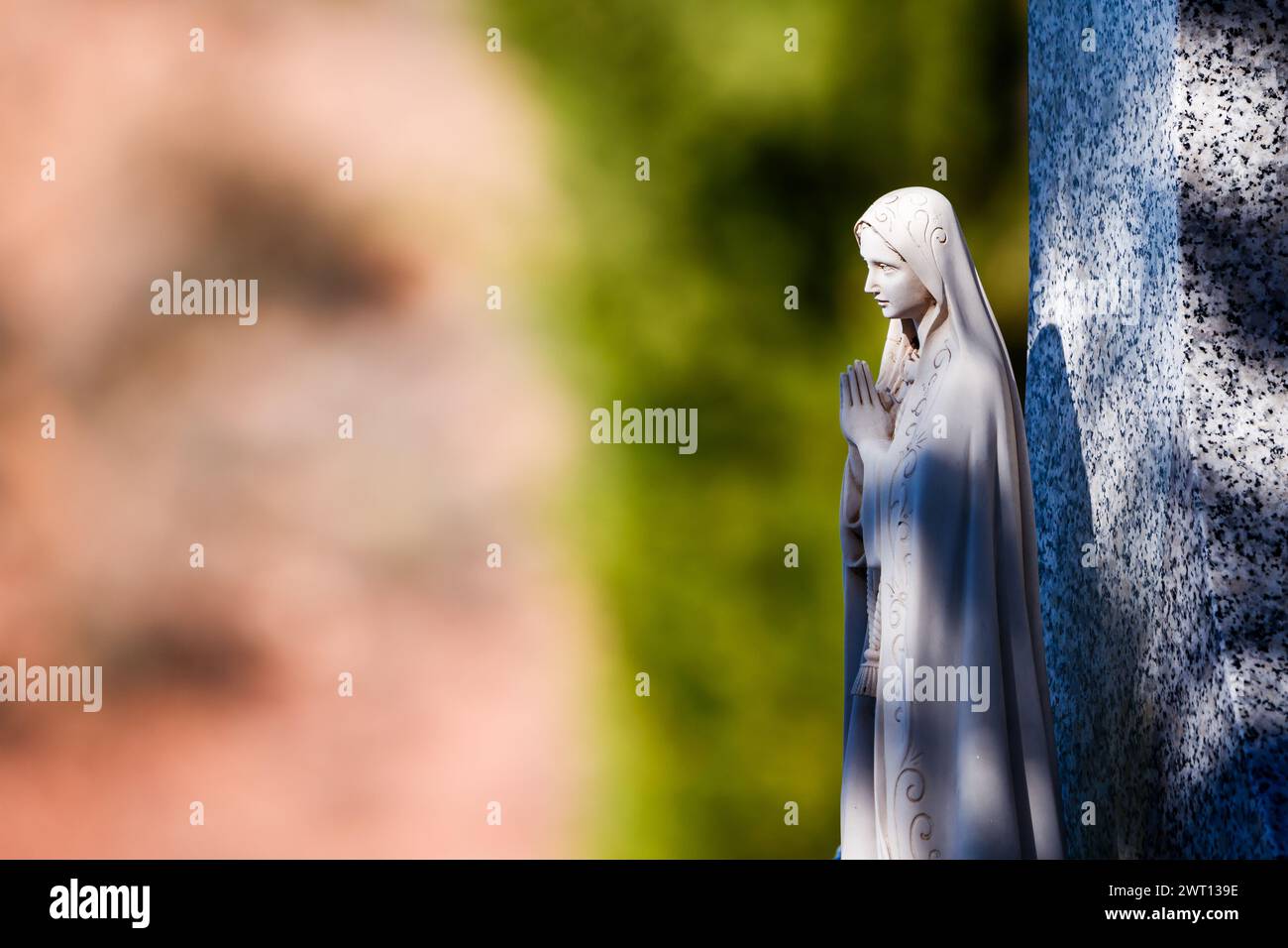 Three quarter shot hi-res stock photography and images - Alamy