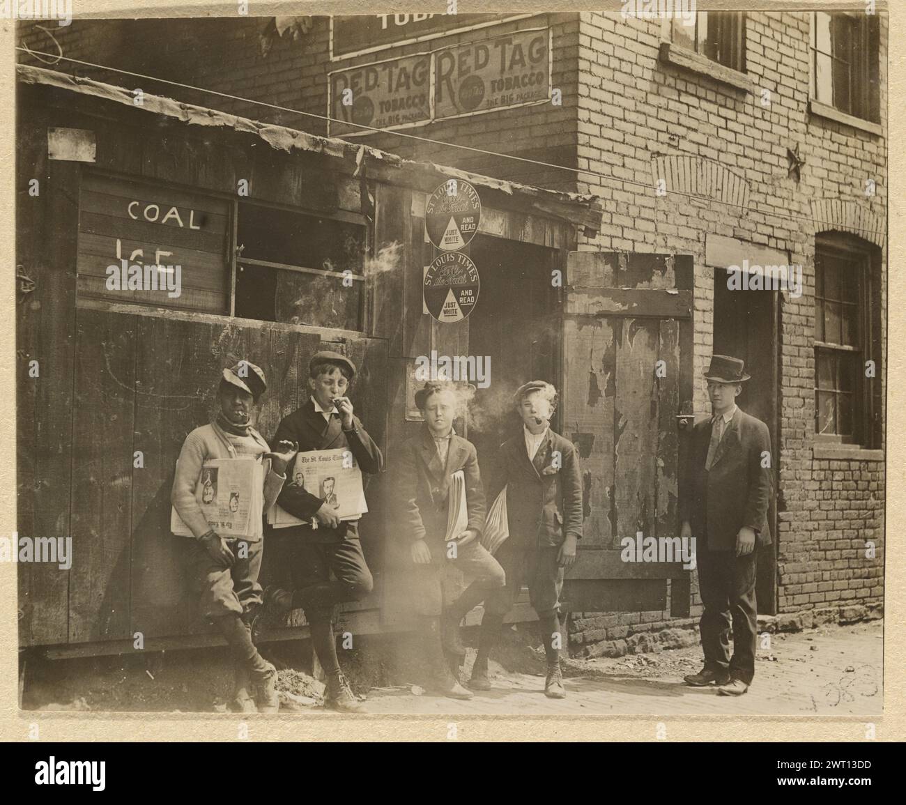 Newsies at Skeeter's Branch, St. Louis, Missouri. Lewis W. Hine ...