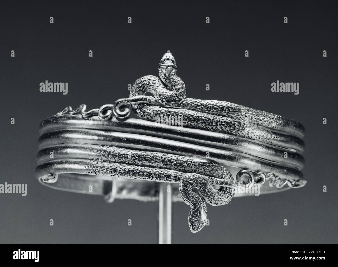 Aligning hinge hi-res stock photography and images - Alamy