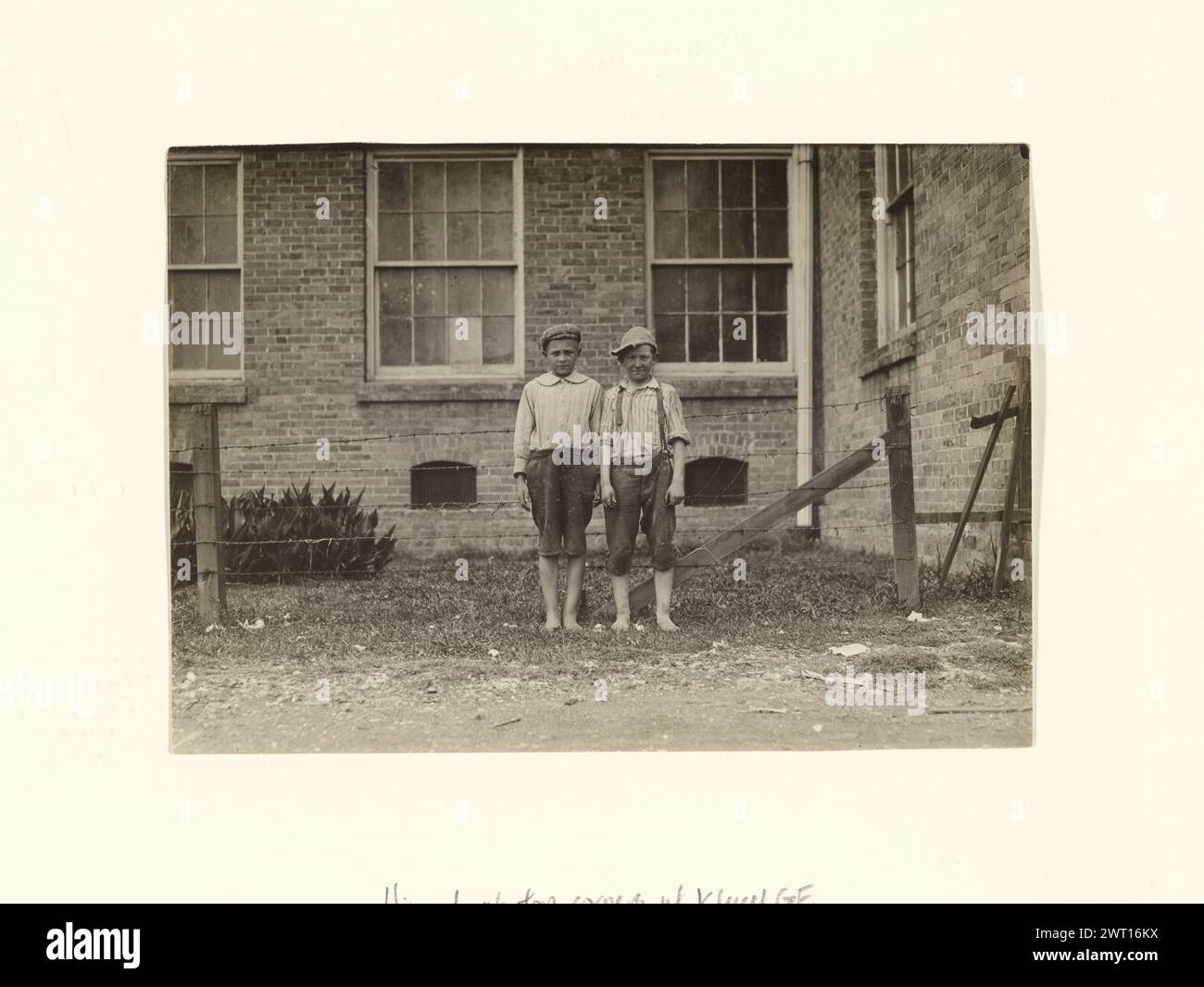 Verso upper center black hi-res stock photography and images - Alamy