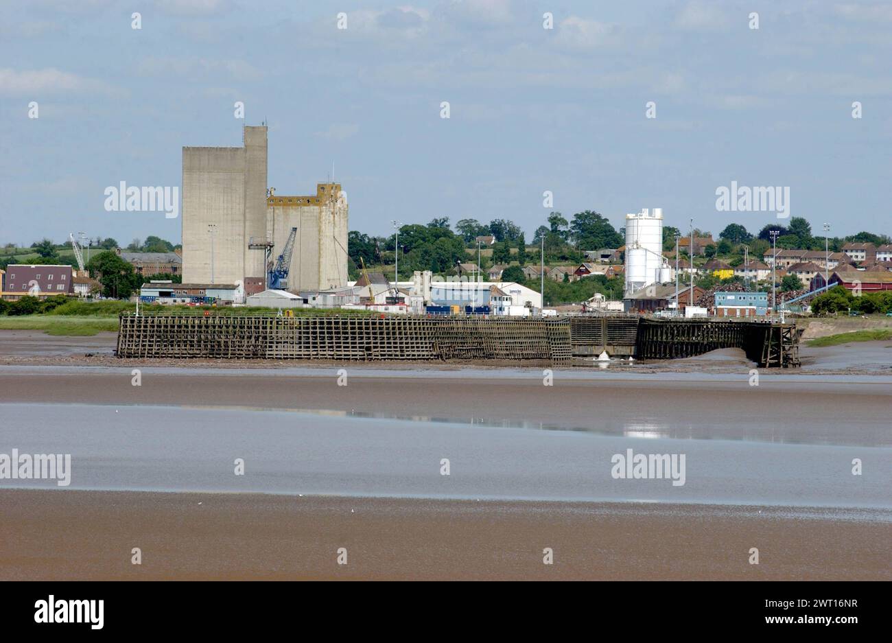 Lydney docks hi-res stock photography and images - Alamy