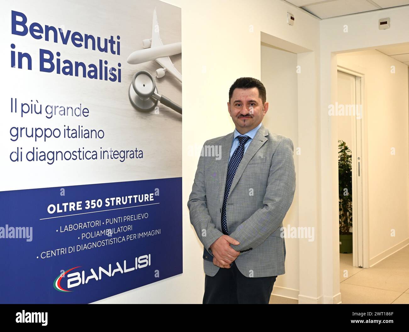 Dottor giorgio scivoletto ex direttore generale asl milano1 hi-res ...