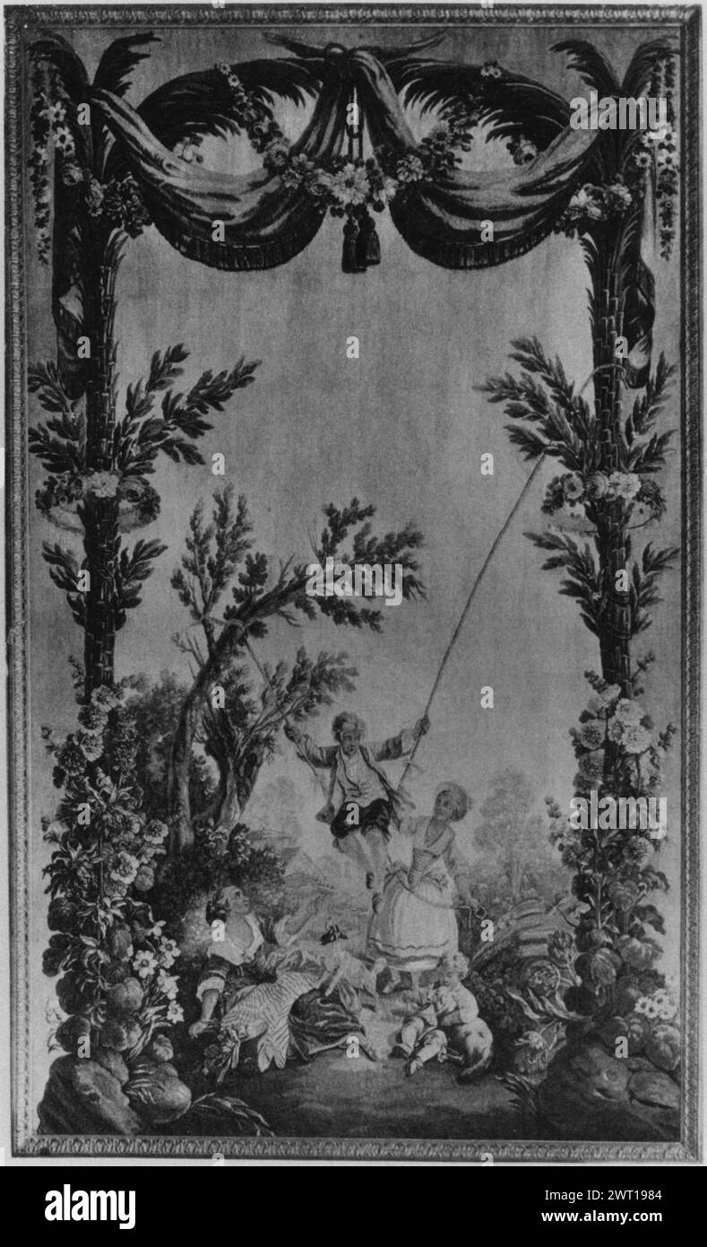 Holds leafy branches hi-res stock photography and images - Alamy