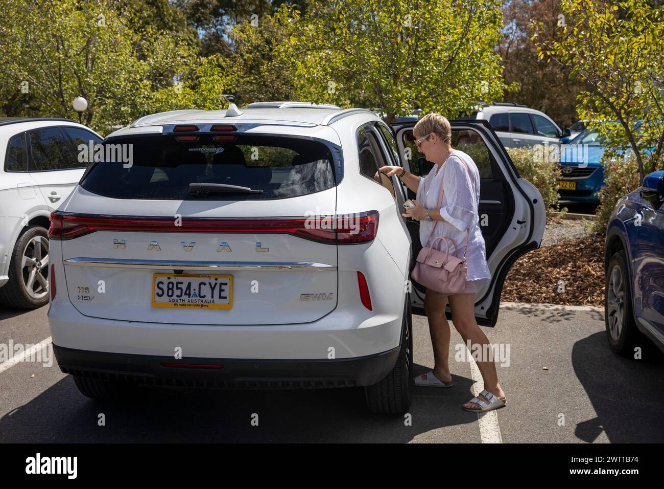 White Haval H6 Chinese made SUV,parked in South Australia with model ...