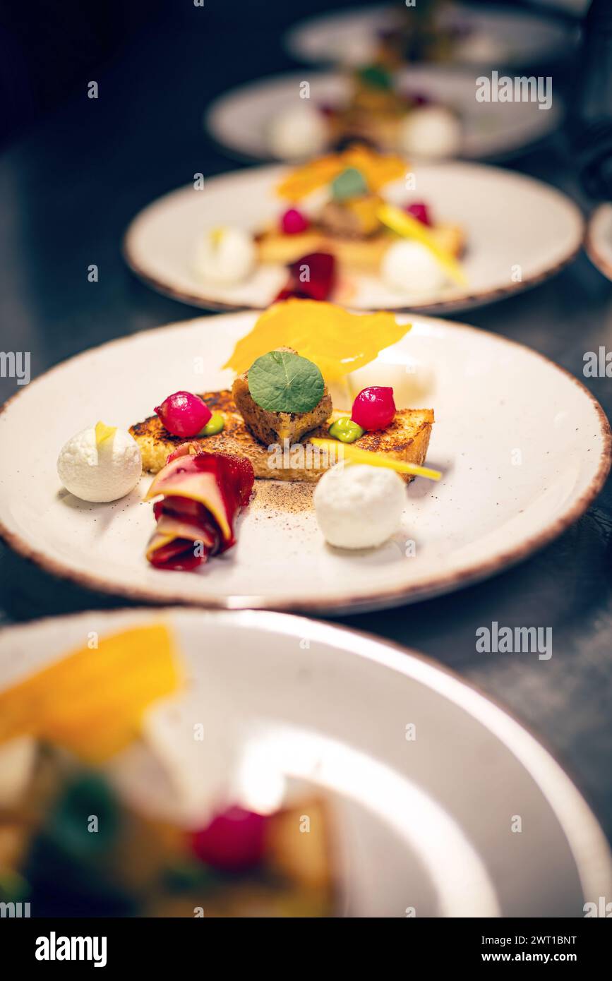 Food cooking dining hi-res stock photography and images - Alamy