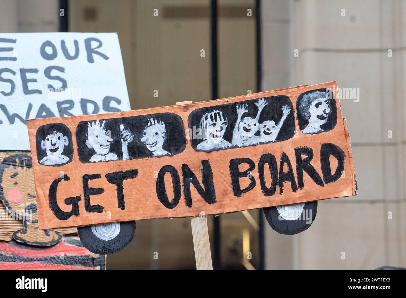 Glasgow, Scotland, UK. 15th Mar, 2024. Campaigners from “Better buses ...