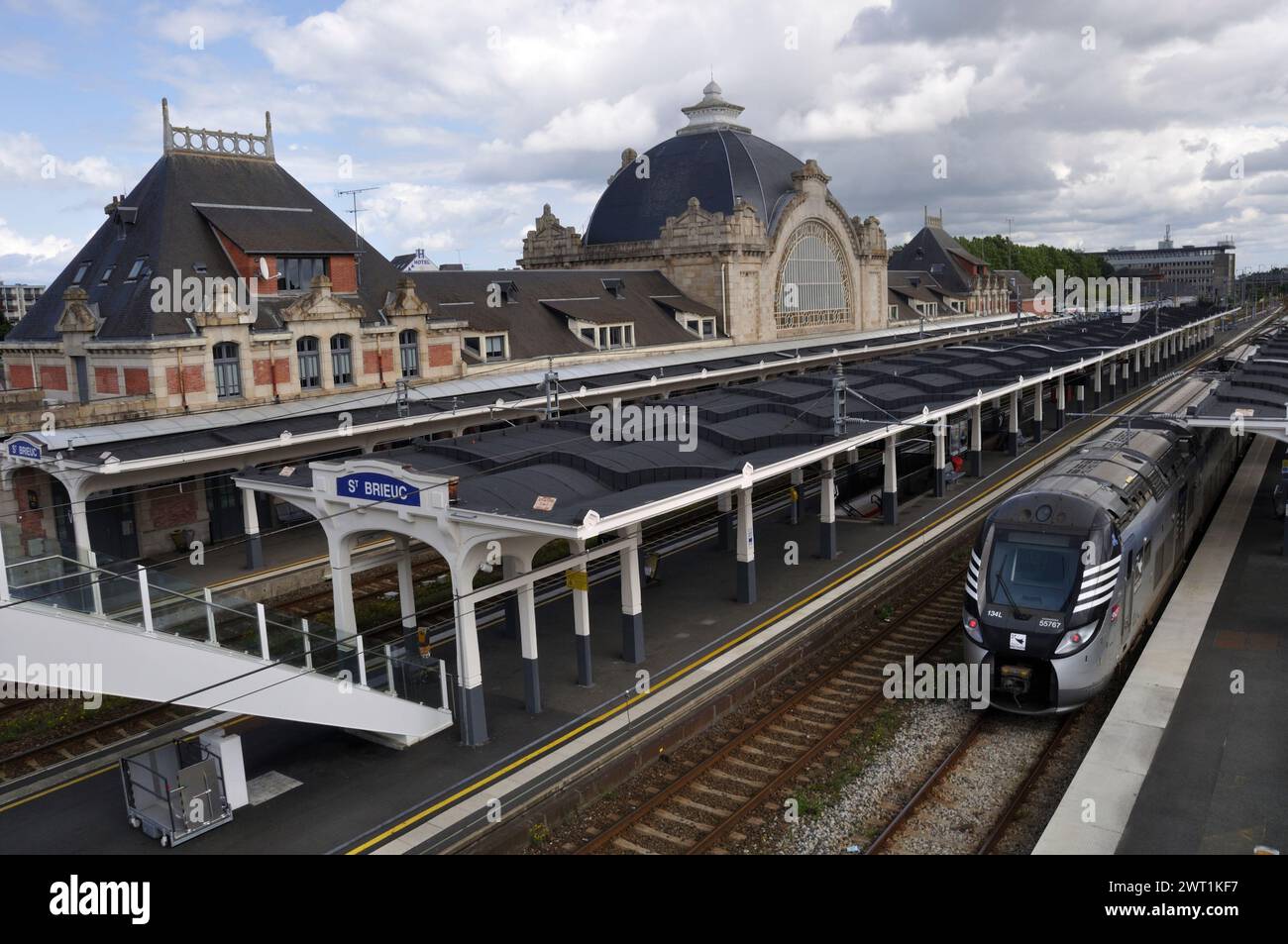 Saint brieuc station hi-res stock photography and images - Alamy
