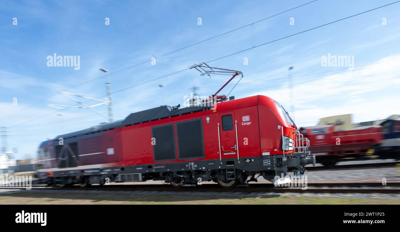 15 March 2024, Saxony-Anhalt, Halle (Saale): A new type of hybrid ...