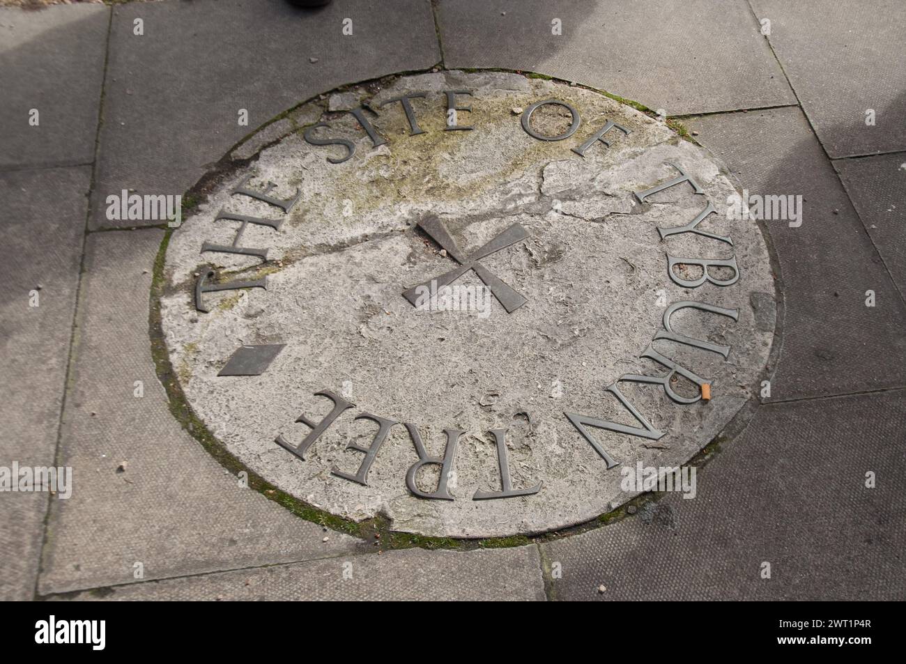 Stone marking the site of the Tyburn Tree (Gallows), Bayswater Road ...