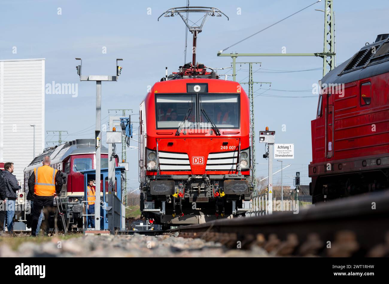 15 March 2024, Saxony-Anhalt, Halle (Saale): A new type of hybrid ...