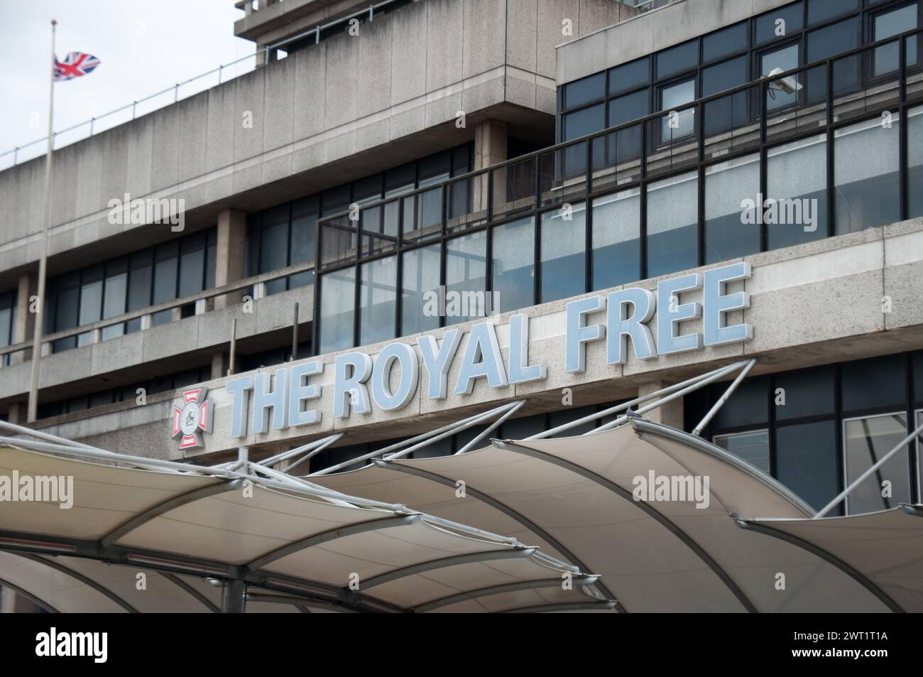 Main Entrance, Royal Free Hospital, Pond Street, Hamstead, London, UK ...