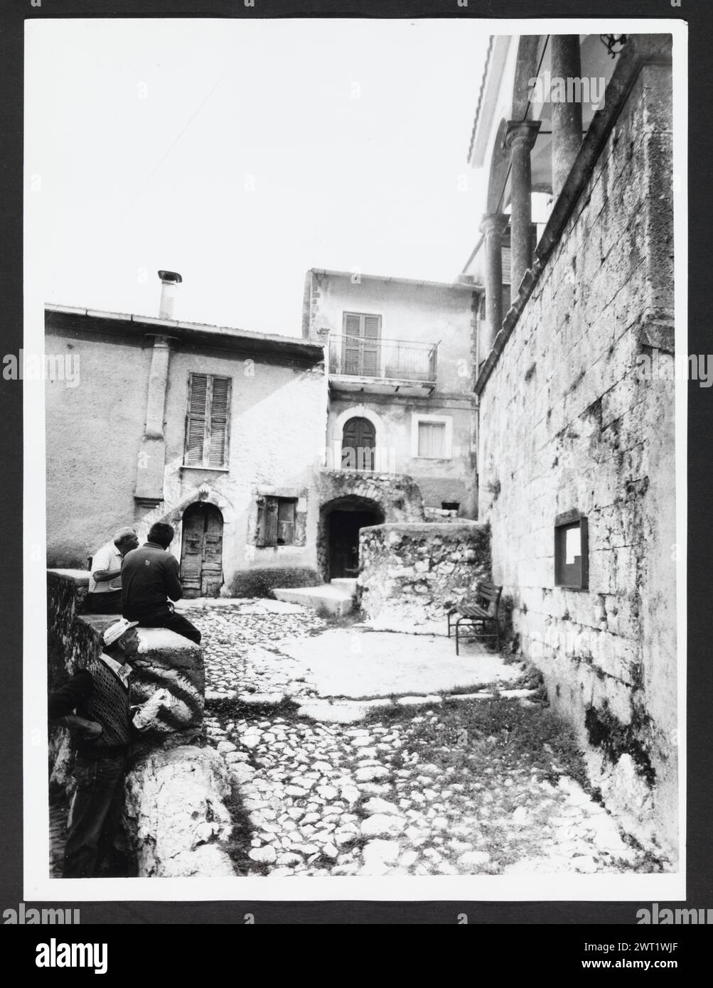 Abruzzo L'Aquila Corcumello S. Nicola5. Hutzel, Max 1960-1990 Medieval ...