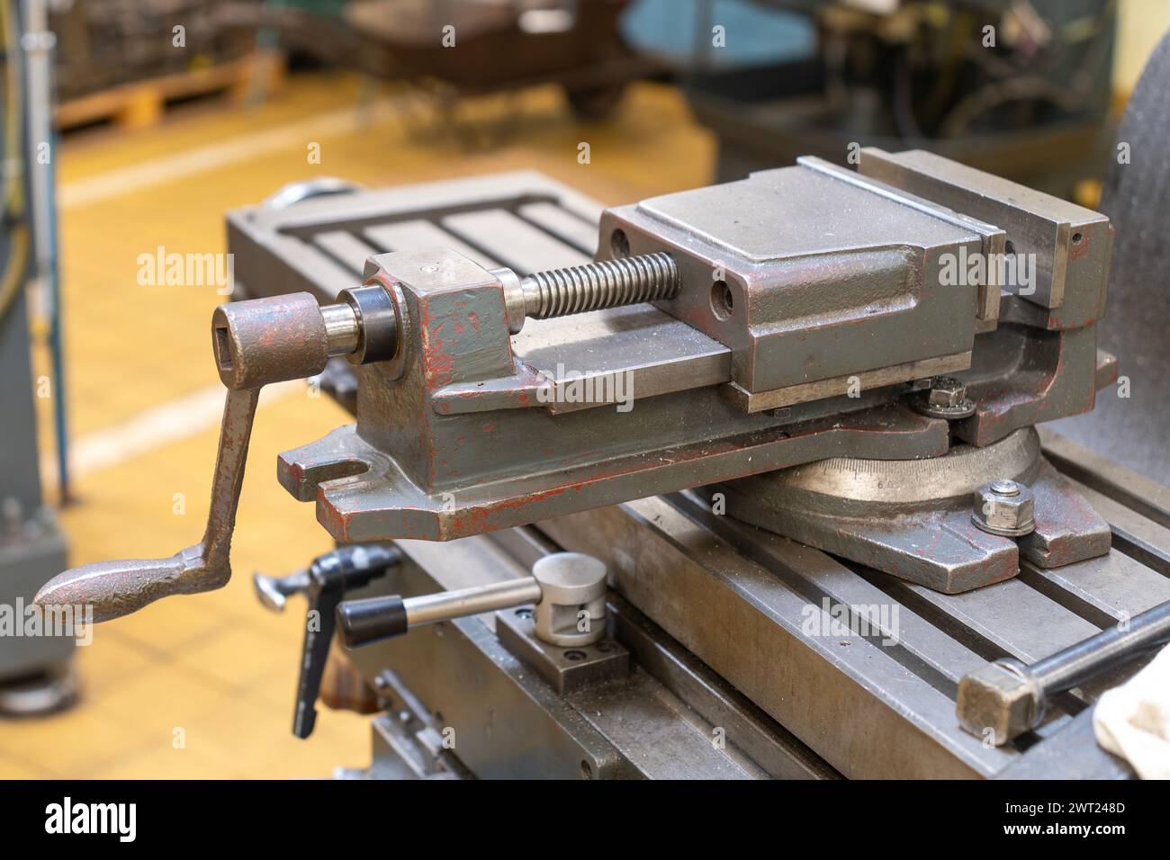 Component fabrication hi-res stock photography and images - Alamy