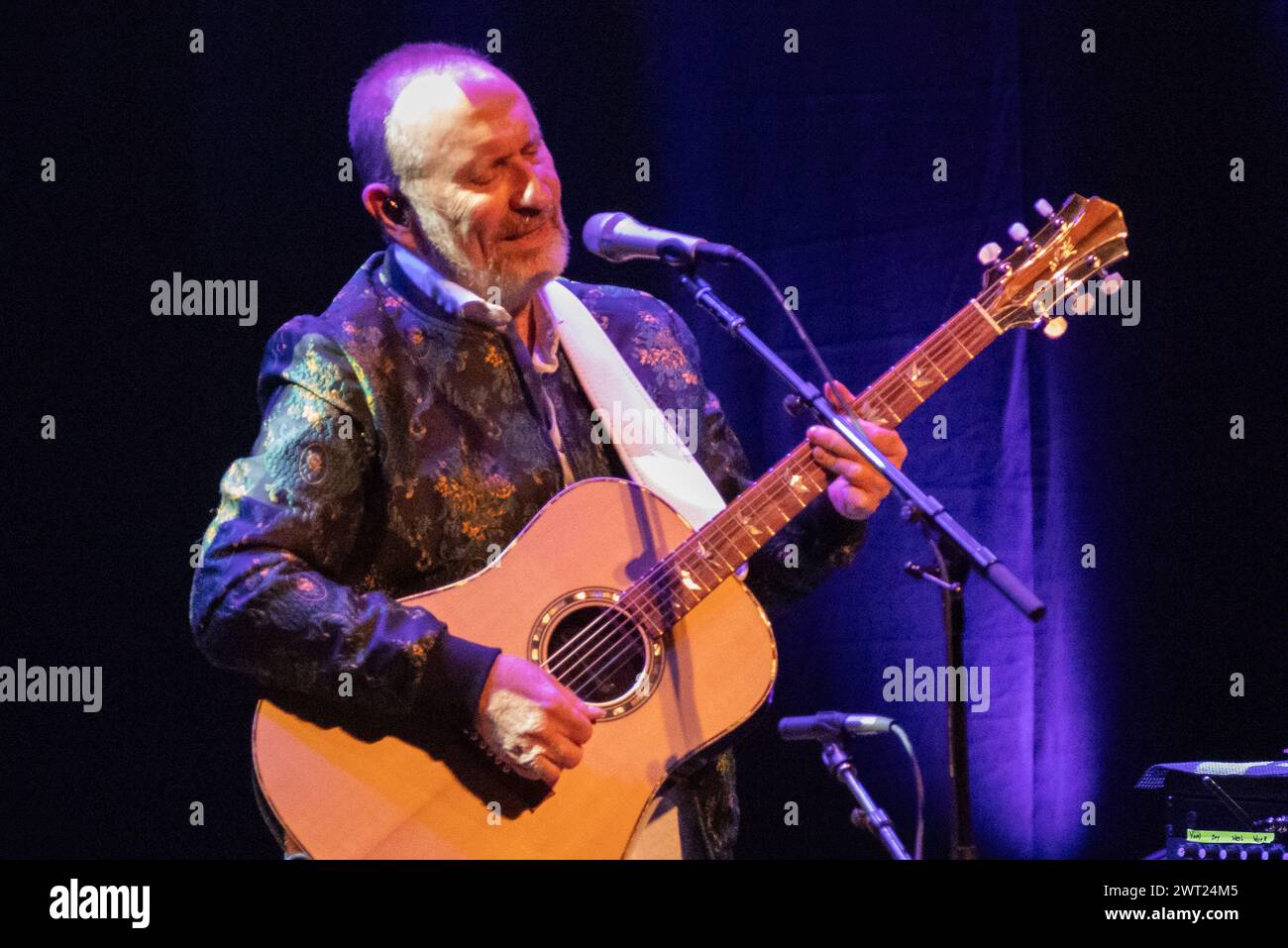 Melodic journey hi-res stock photography and images - Alamy