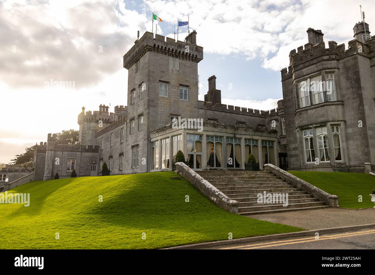 Dromoland castle hi-res stock photography and images - Alamy