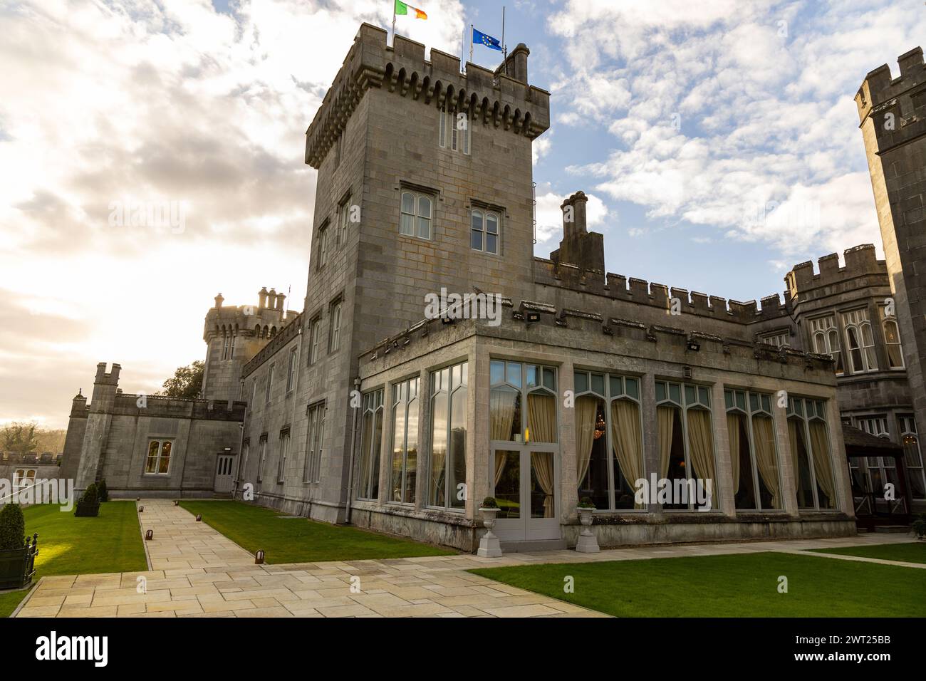 Dromoland castle hi-res stock photography and images - Alamy