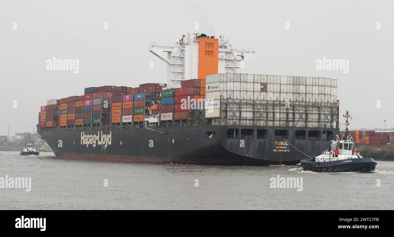 300 meter long hi-res stock photography and images - Alamy