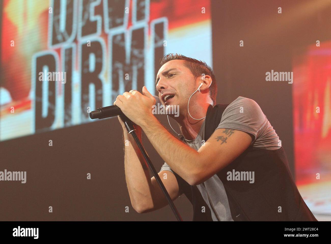 Francesco Silvestre, leader and singer of the pop group Modà, during a ...